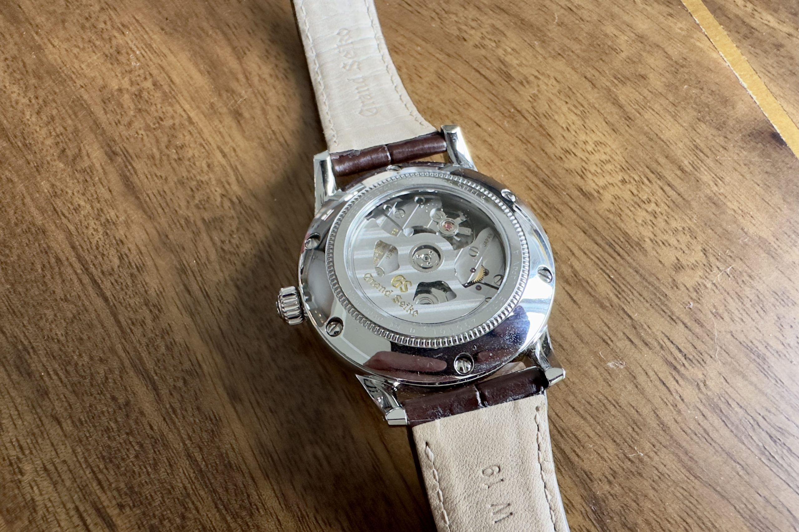 Grand Seiko SBGM221G – The Brooks Review