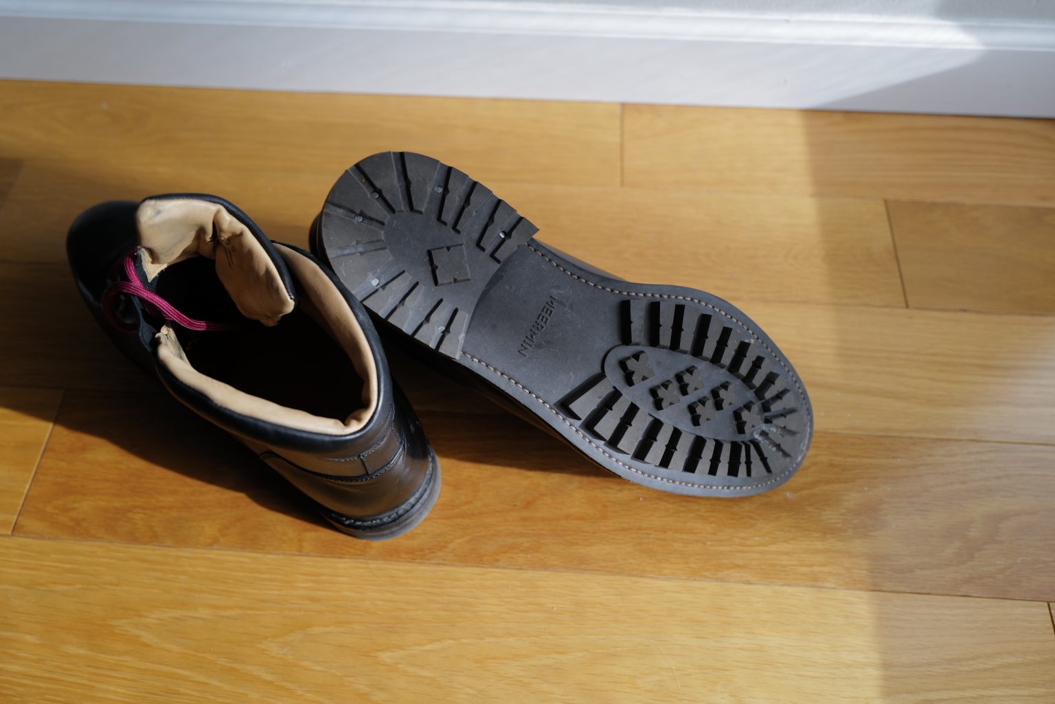 First Look: Meermin Hiking Books – The Brooks Review